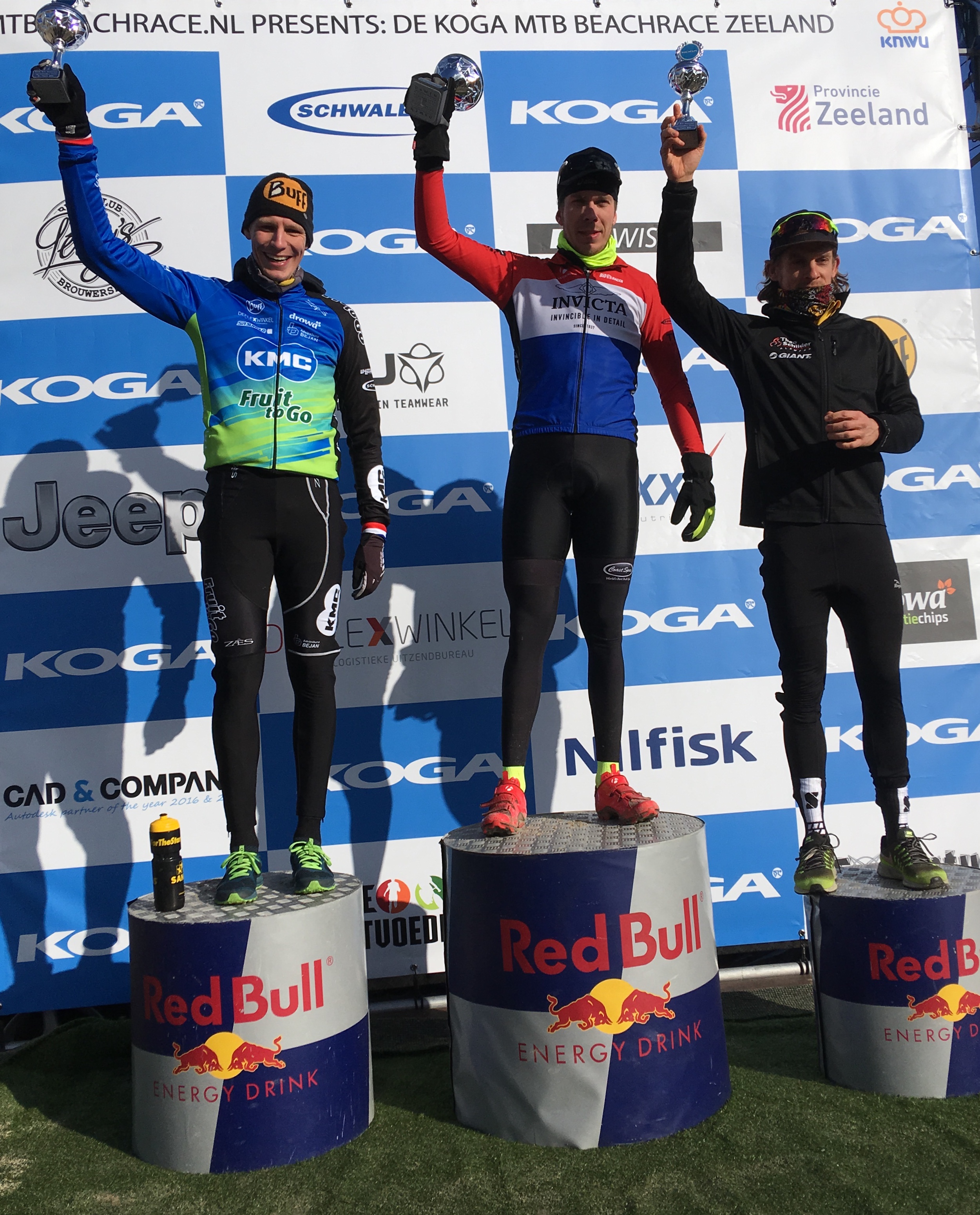 Bram Rood second on the beach in Renesse - Mountainbiketeam.com